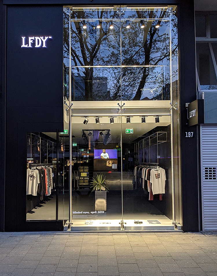 LFDY | LIVE FAST DIE YOUNG | LAMP83 - Effiziente Beleuchtungssysteme